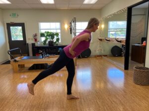 How to Perfect Your Hip Hinge - Thrive Physical Therapy